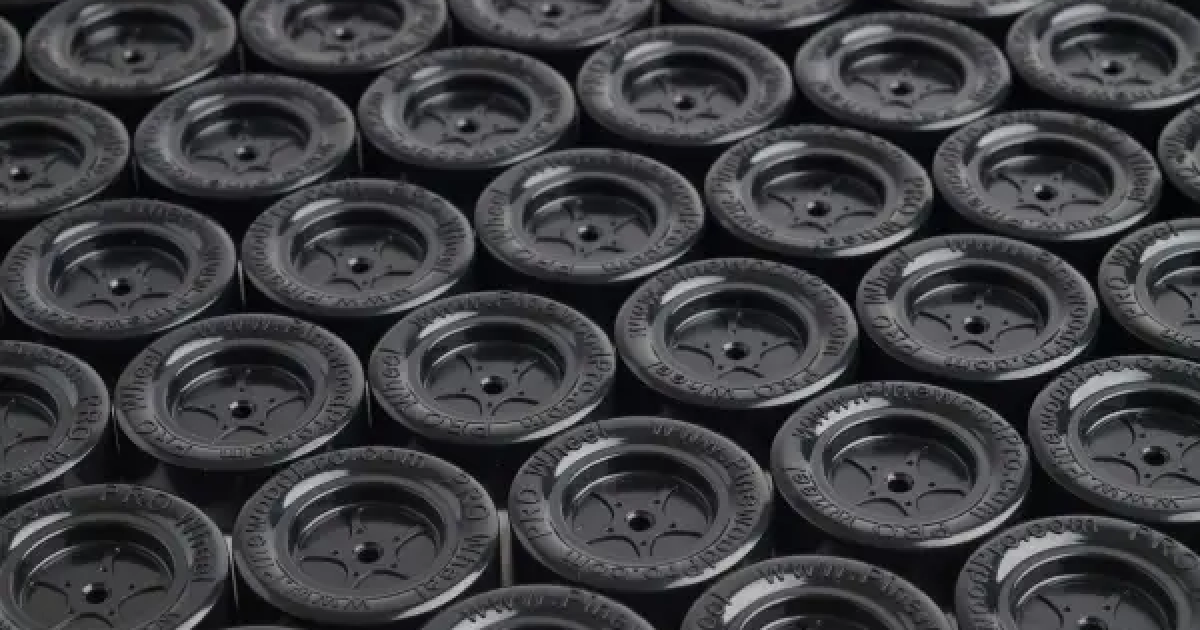 Lightning-Fast Lightweight Wheels for Pinewood Derby Car | Pinewood Pro